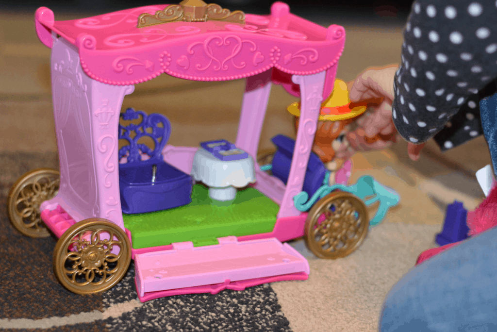 VTech® Flipsies™ Grace's Garden & Carriage playset Interview
